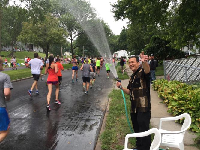 Bix 7: Rope girls, hose man and other sights along the course