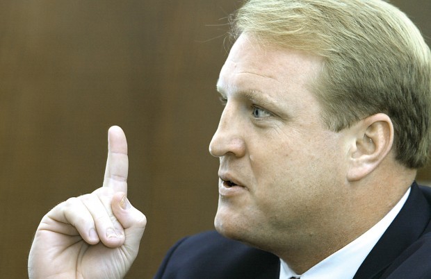 Culver signs gun permit legislation