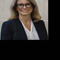 Iowa Department of Education director announces resignation