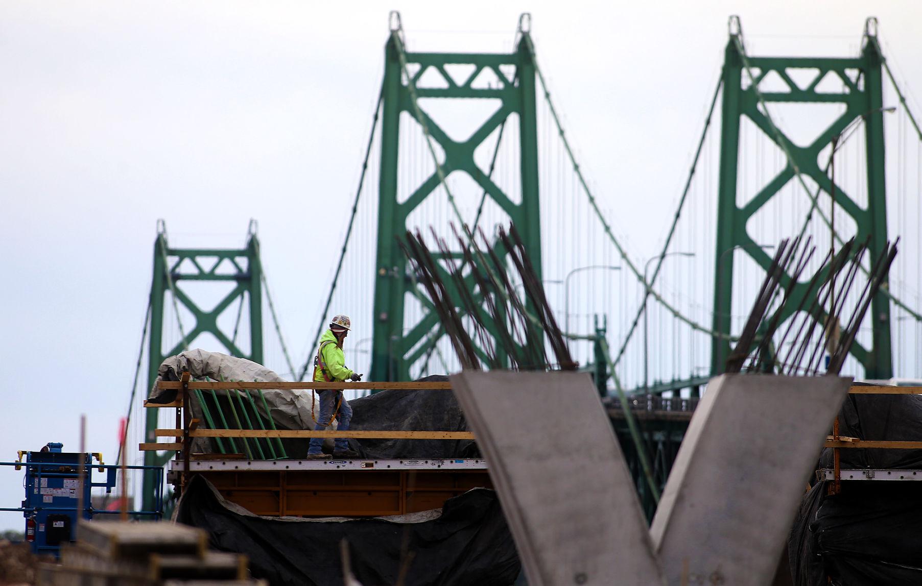 Photos: I-74 Bridge Construction | Local News | qctimes.com