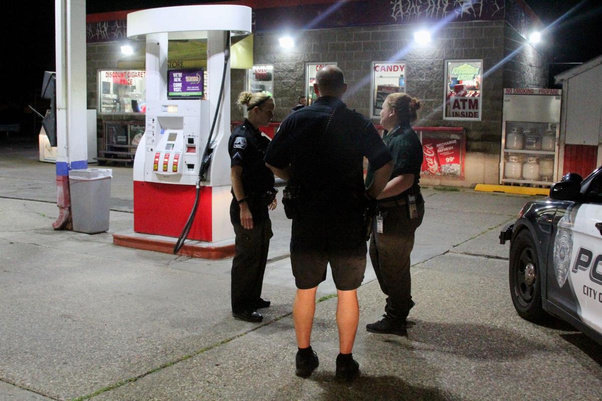 Davenport police investigate armed robbery