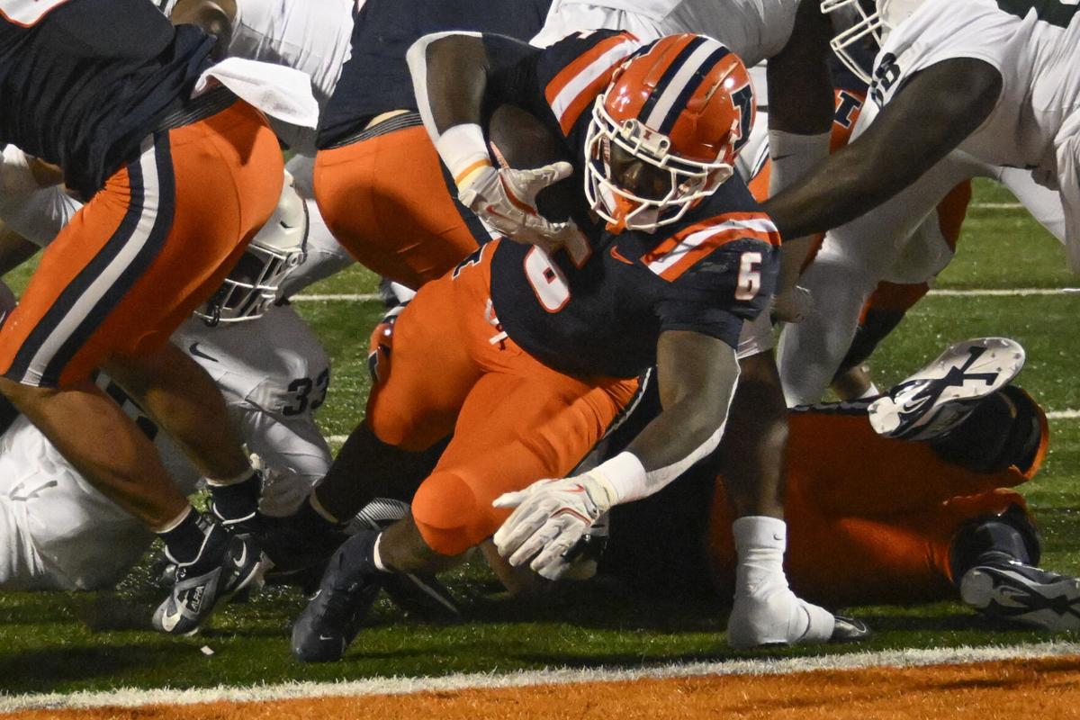Illini running back Josh McCray has entered the transfer portal