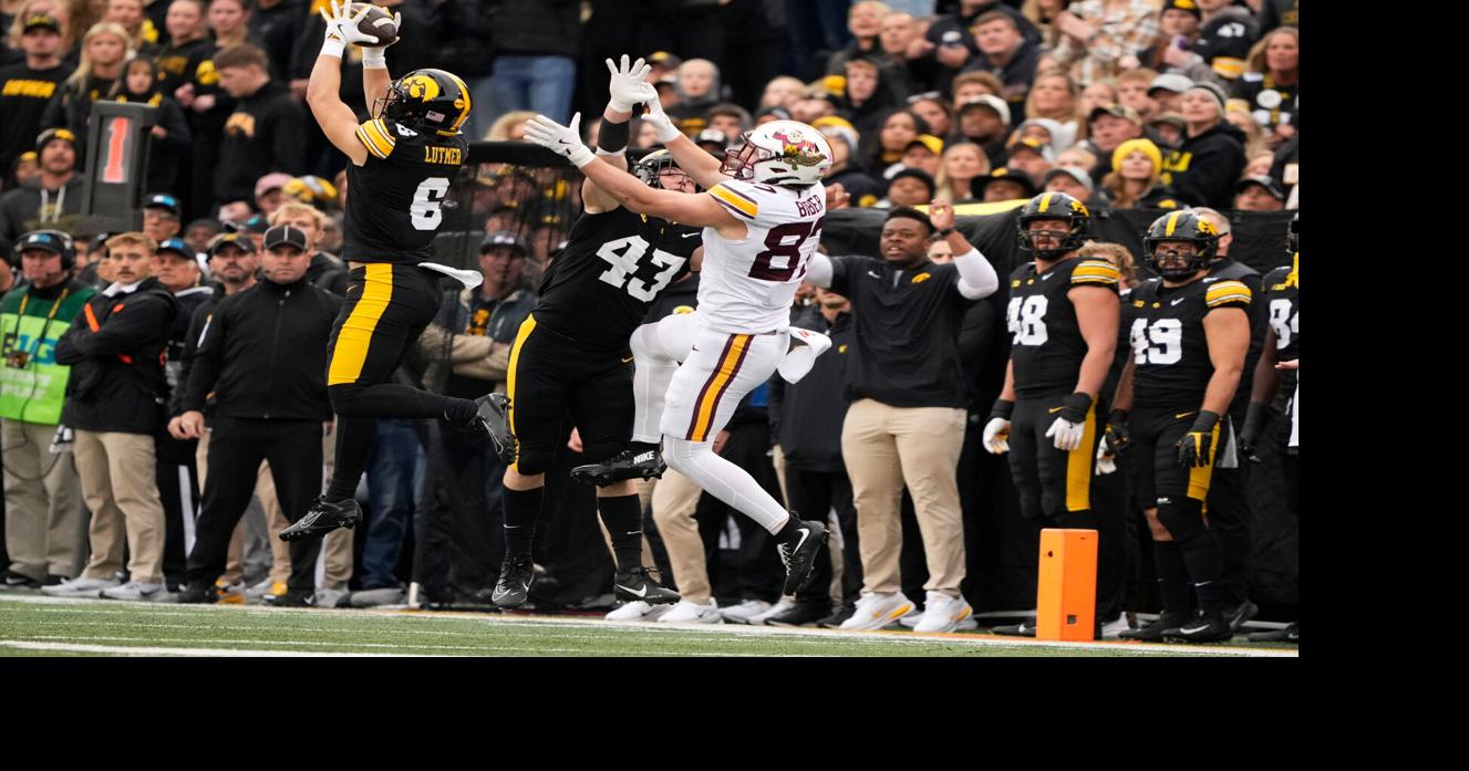 Iowa turned momentum early in blowout win over Minnesota