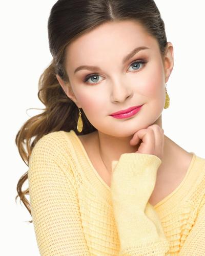 Miss Wild Rose’s Outstanding Teen Maggie Leach