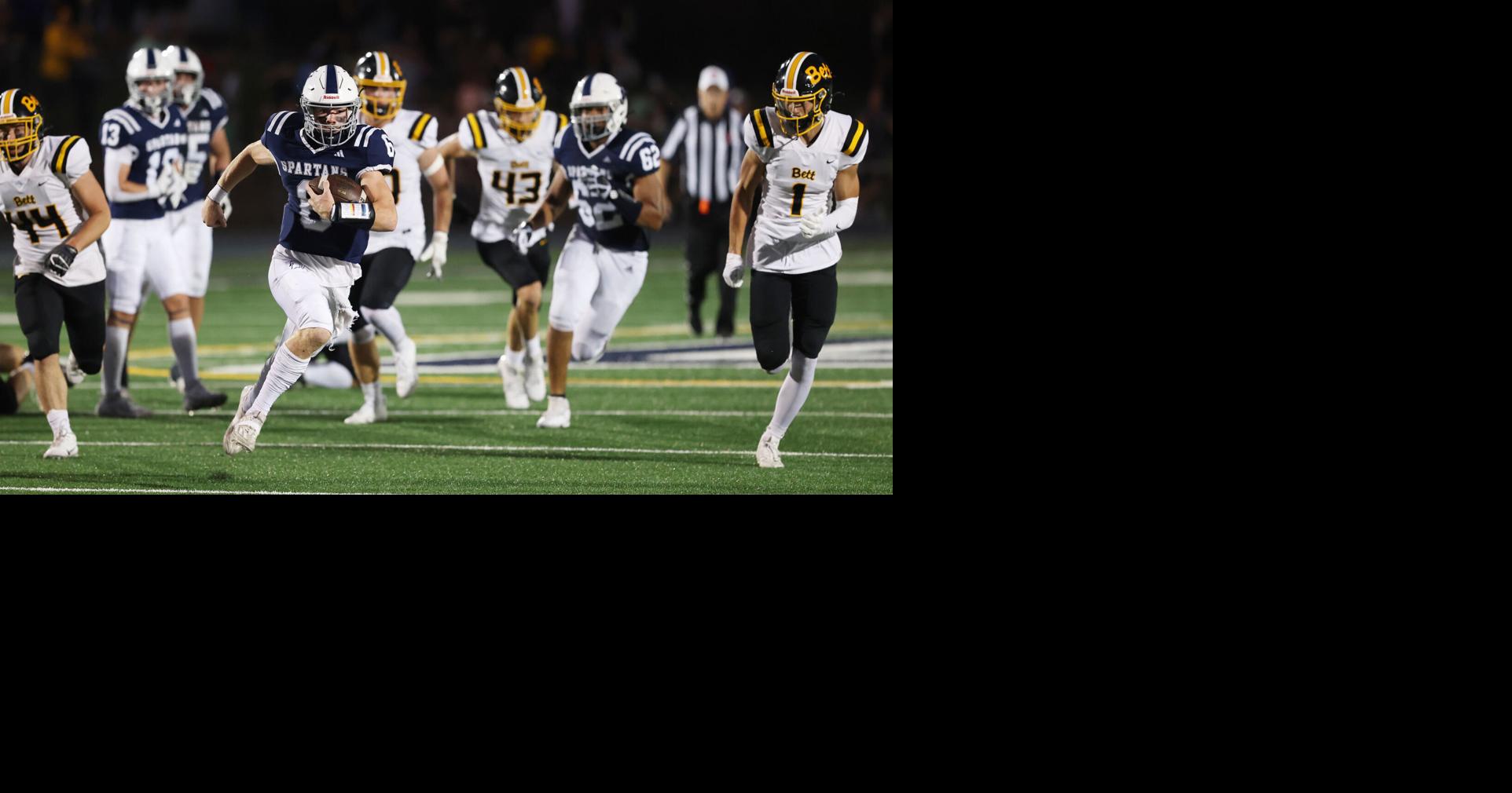 Big plays net big win for Bulldogs over Spartans