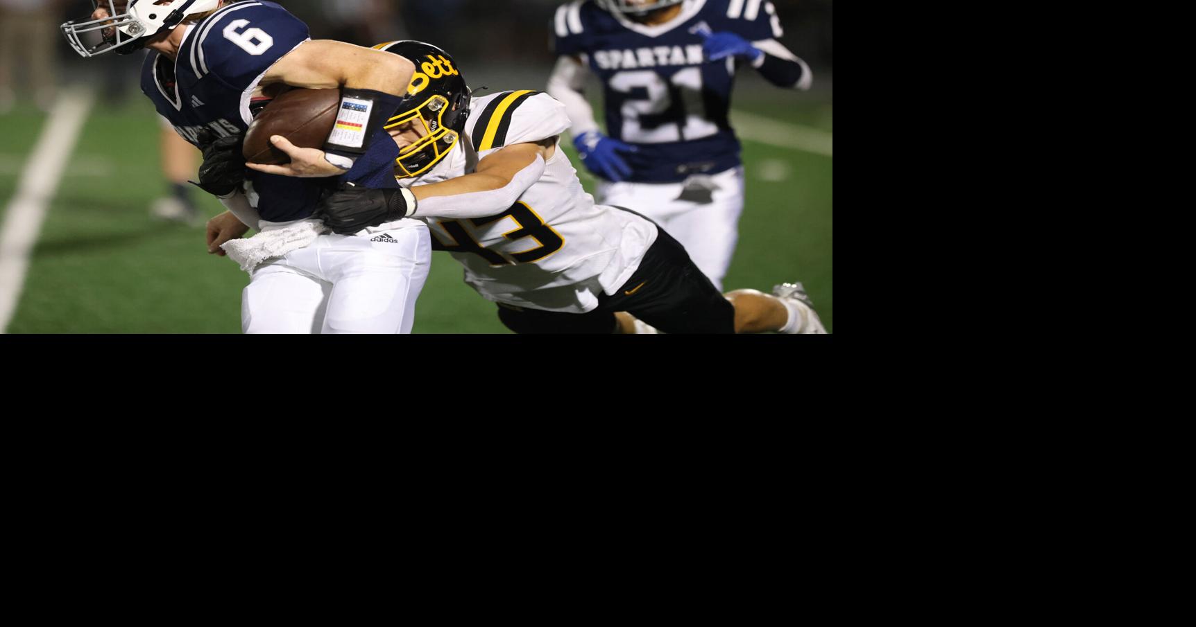Bettendorf's Stecker tops QC online poll