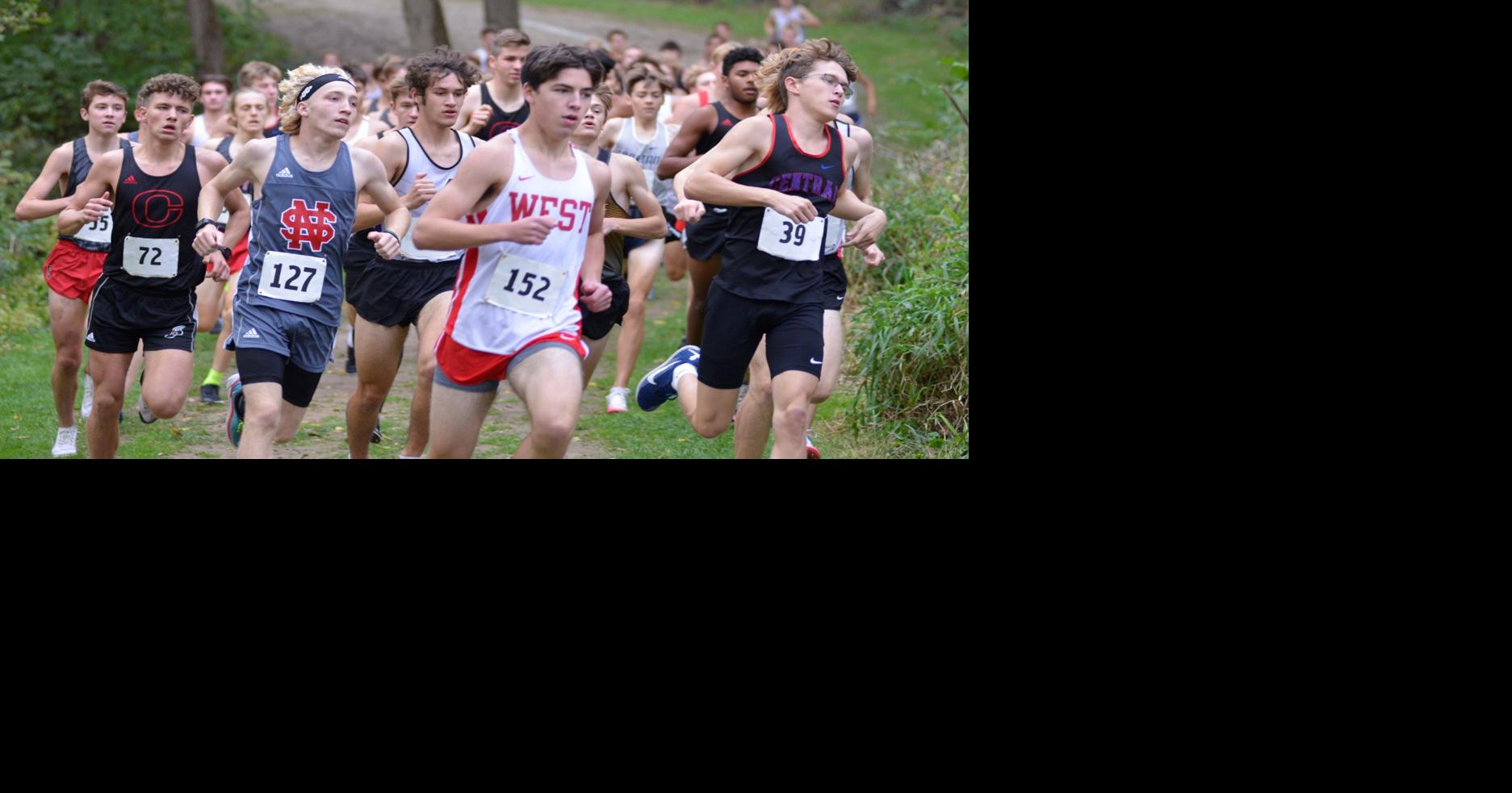Photos: Iowa Class 4A boys cross country state-qualifying meet at ...