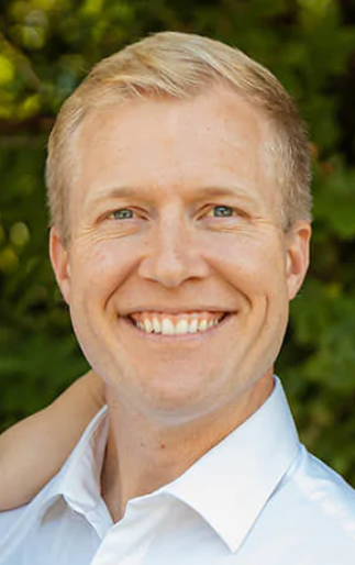 Bill lets unsupervised teens care for infants at centers