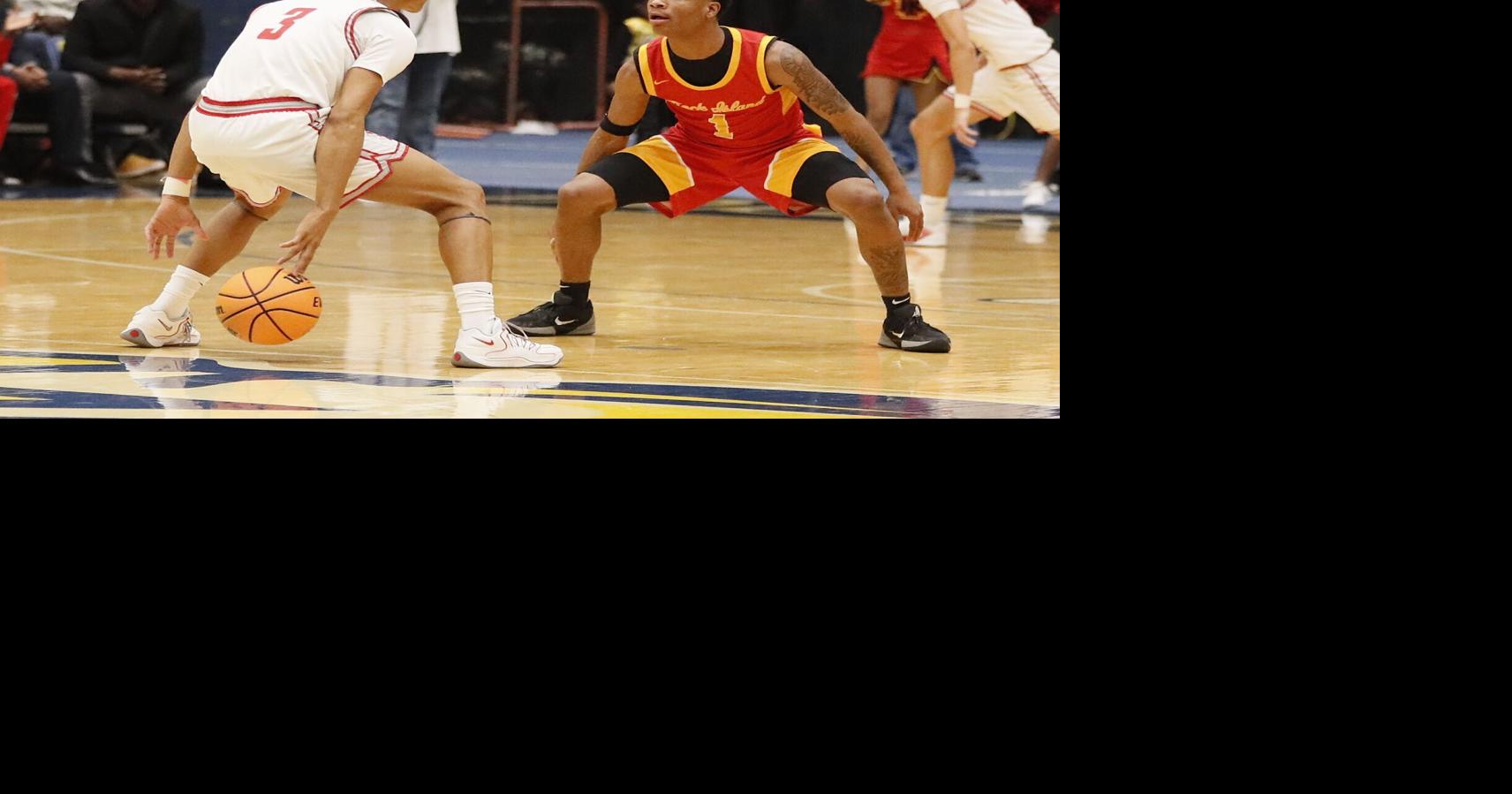 Rocks roll into State Farm semifinals with lopsided wins