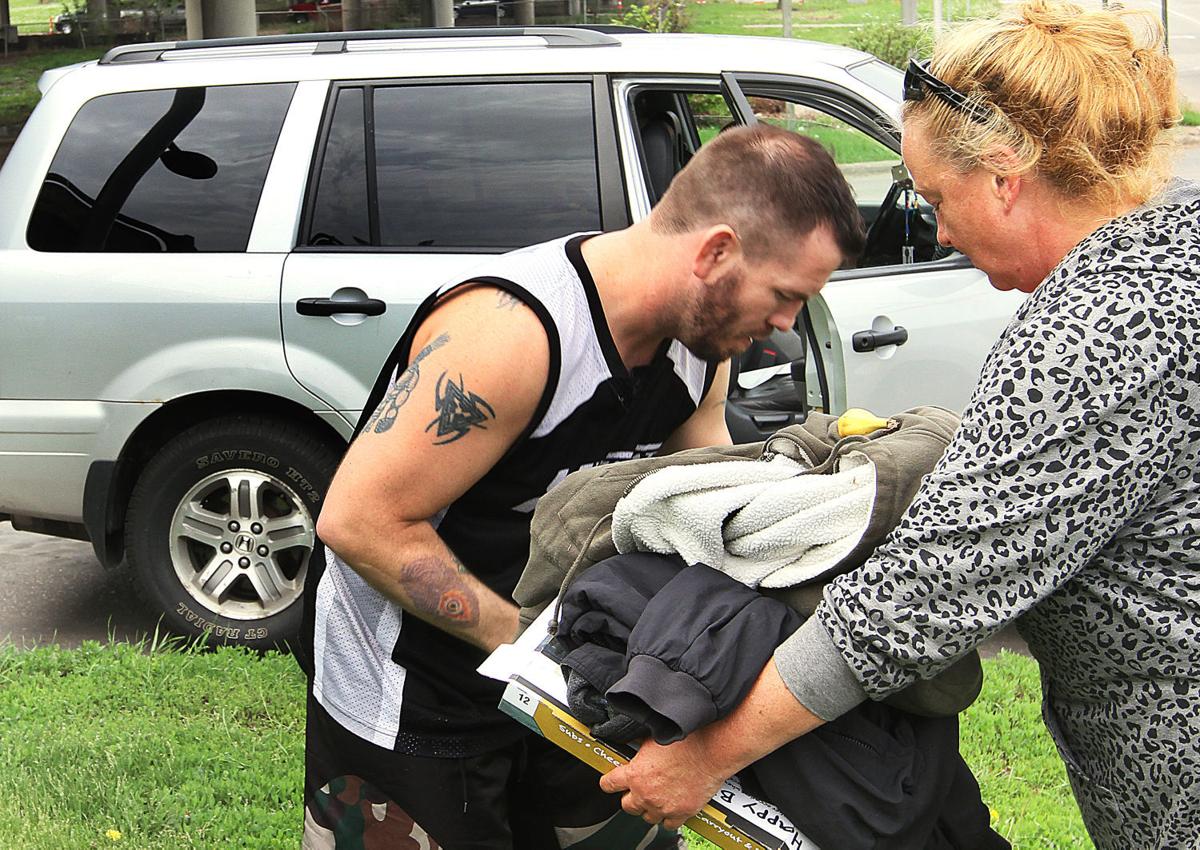 Volunteer keeps eye on panhandlers, helps police