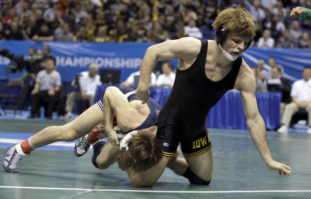 As team title hopes fade, Hawkeyes' Clark still chases gold