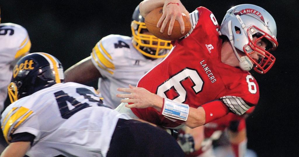 Bettendorf vs. North Scott Football