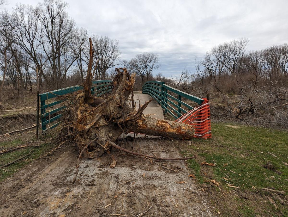 New Duck Creek sewer line construction underway in Davenport, closing ...