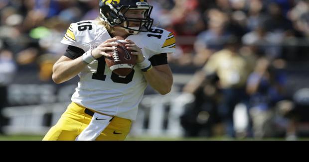 Clarity at quarterback helps Hawkeyes grow