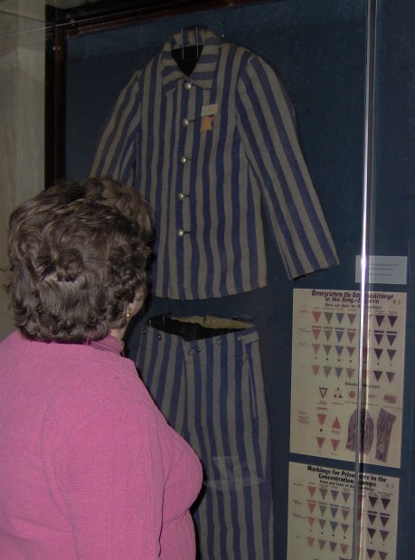 Q-C Jews make pilgrimage to new Holocaust Museum