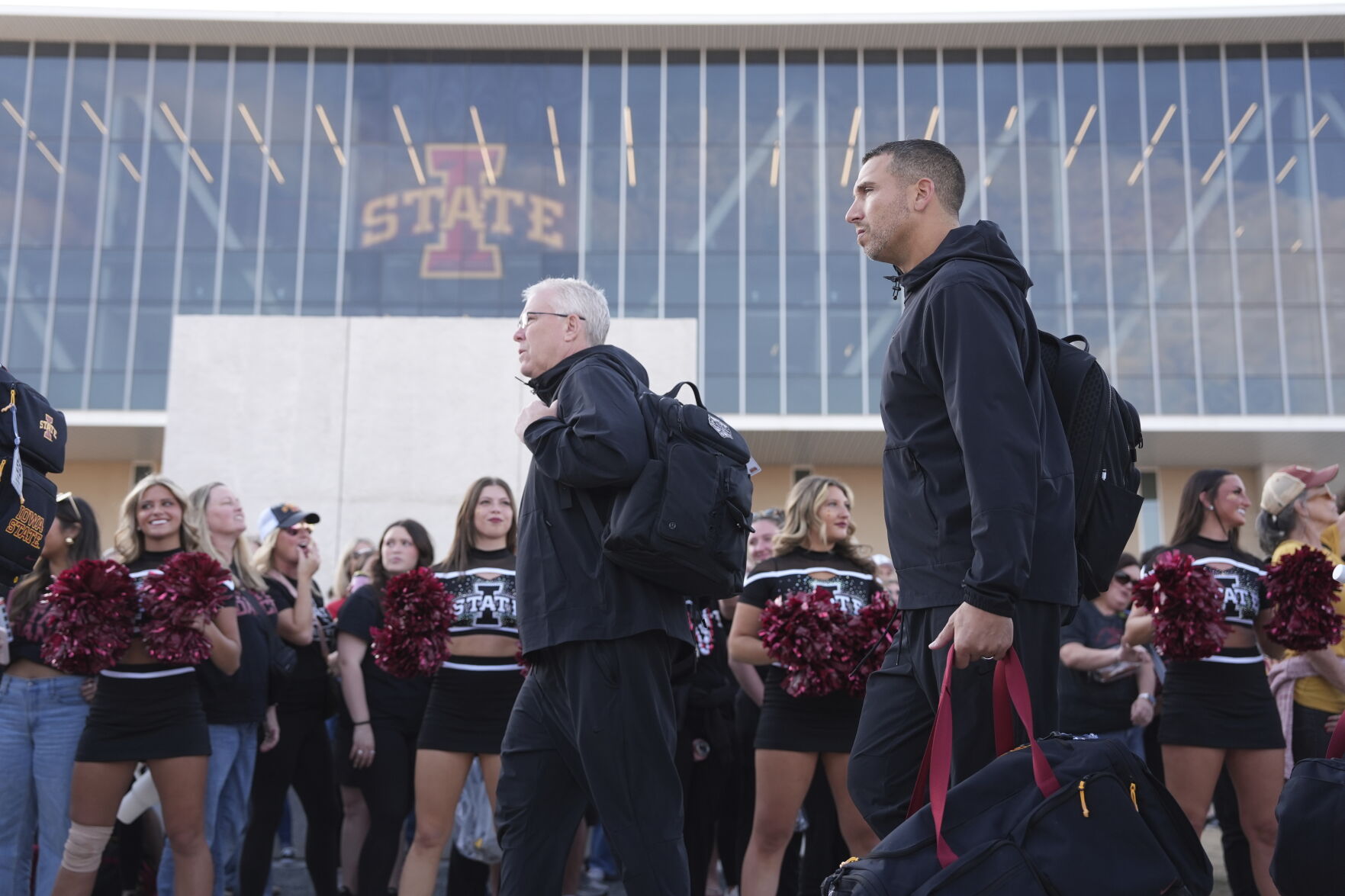 Iowa State defensive coordinator Jon Heacock retires