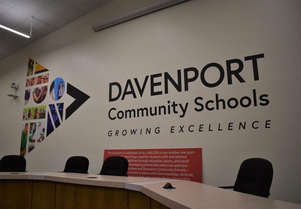 Davenport schools drop speech class requirement