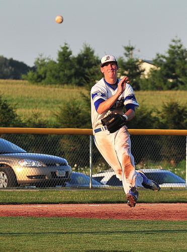 Iowa area baseball outlook: Teams, players to watch