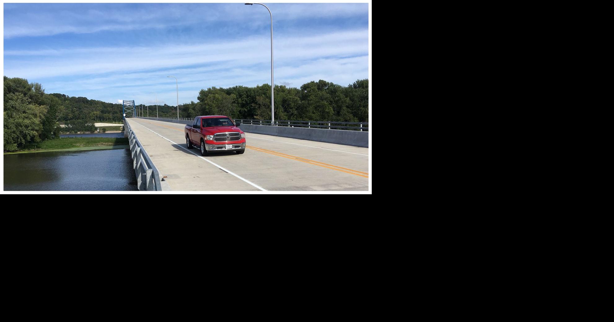 At last: Sabula bridge opens to traffic