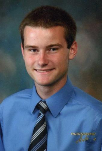 Moline Foundation awards scholarships