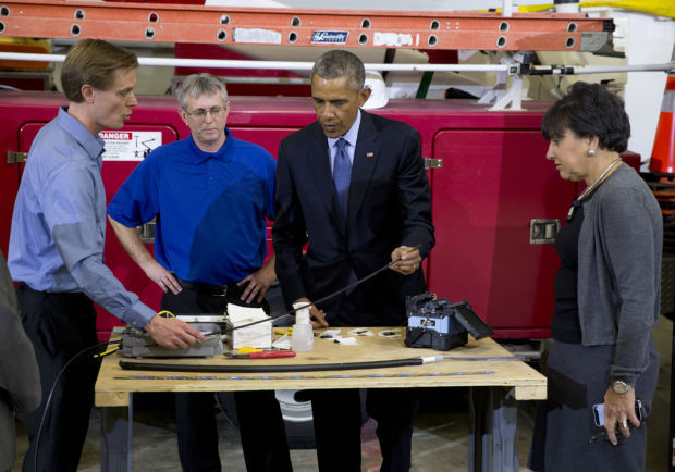Obama praises Cedar Falls for its efforts