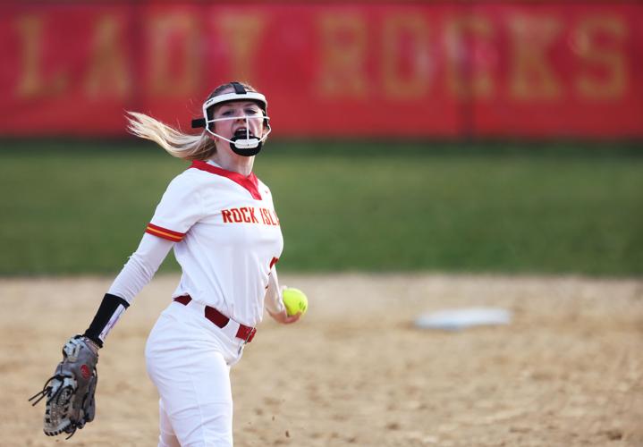 Softball: Rock Island defeats Moline on sacrifice fly