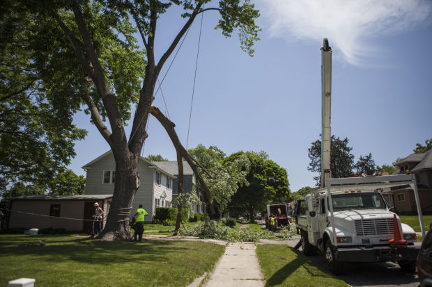 Morning storm produced minor, isolated damage throughout Q-C