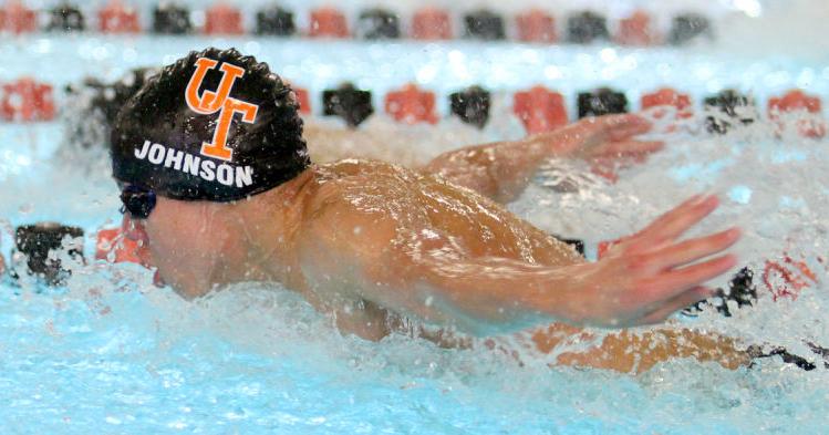 UT swimmer Johnson signs with Western Illinois