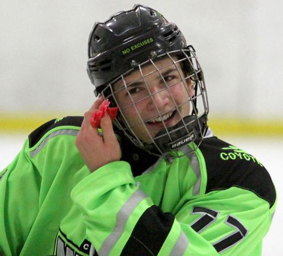 Youngest Toporowski driven to succeed in hockey