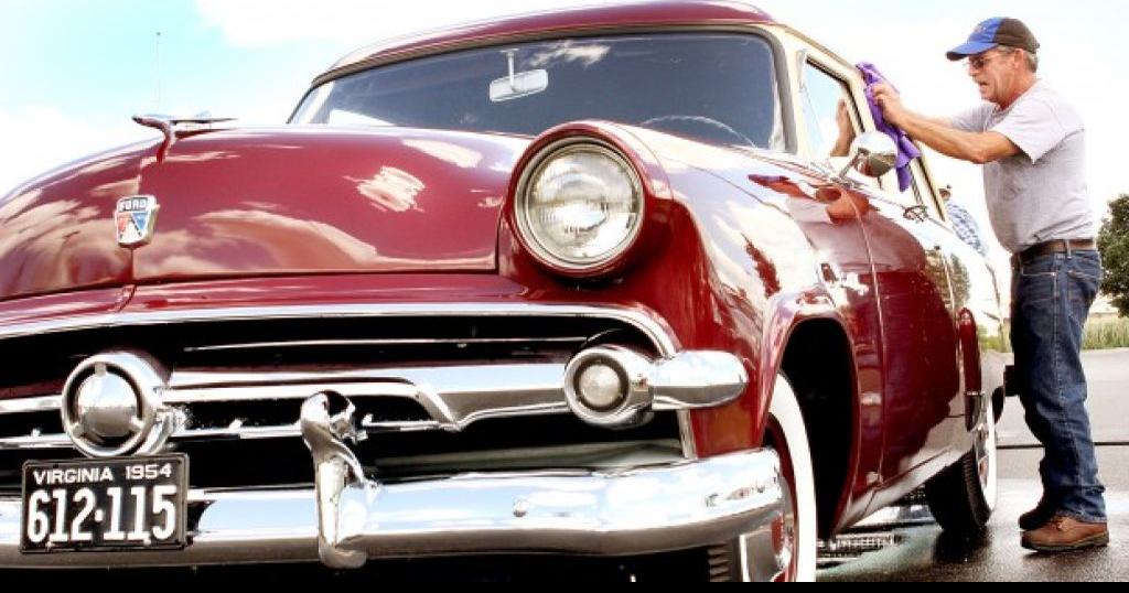 Photos: Crown Victoria car show