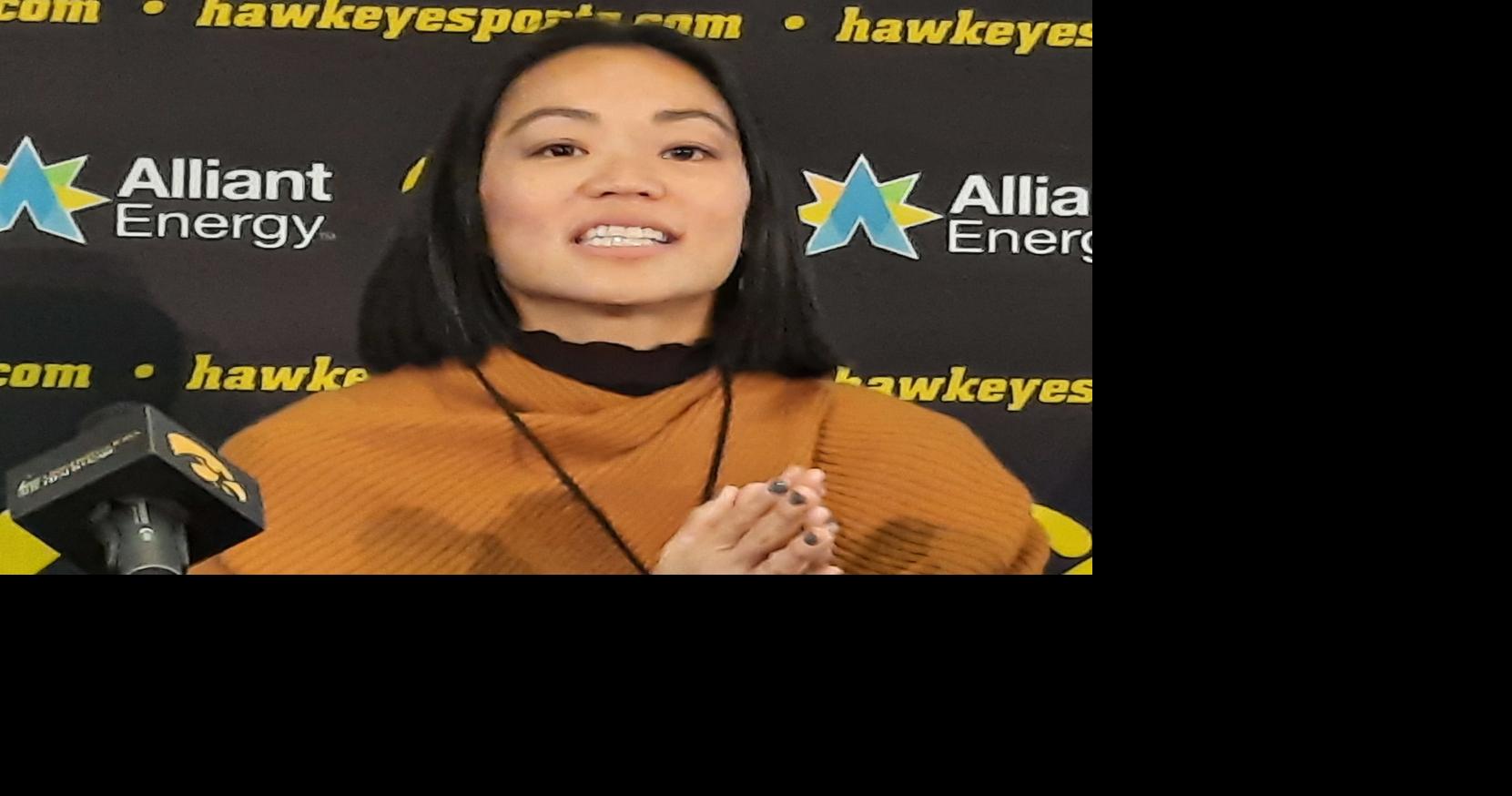 First female wrestler to join Hawkeyes is a champ