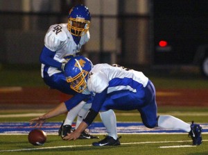 Football: Wildcats drop ball