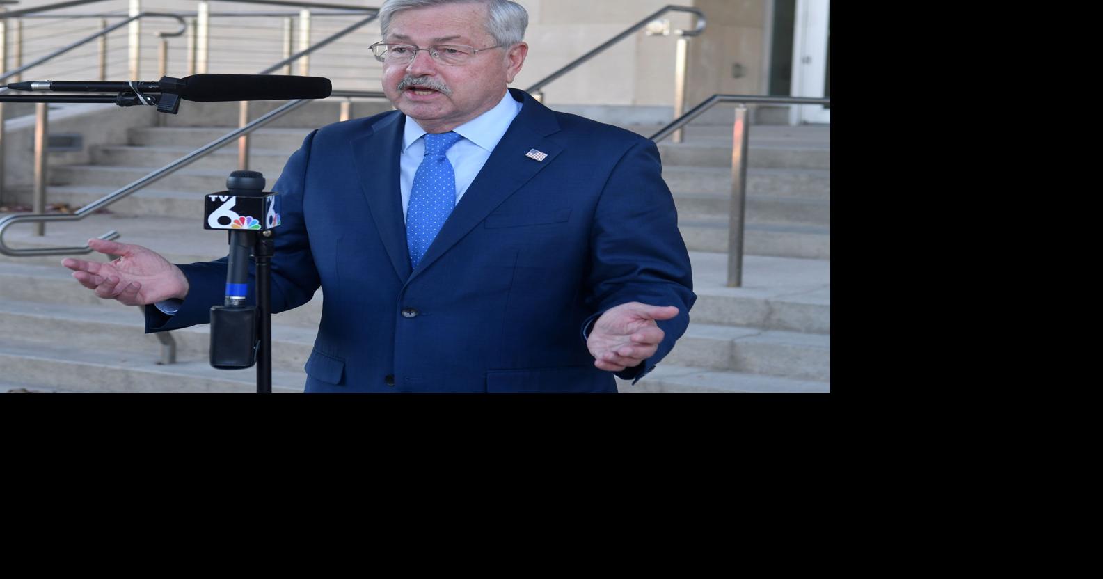 Terry Branstad to receive the Iowa Award