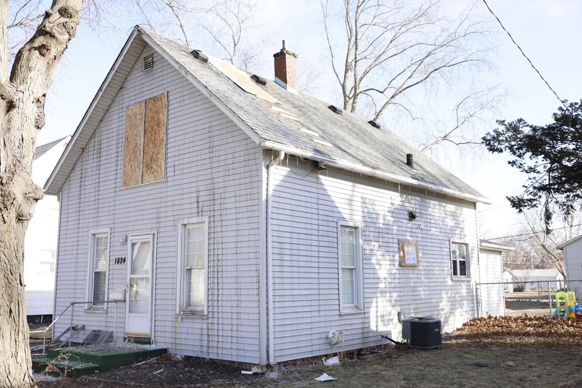 Monday fire damages Moline home