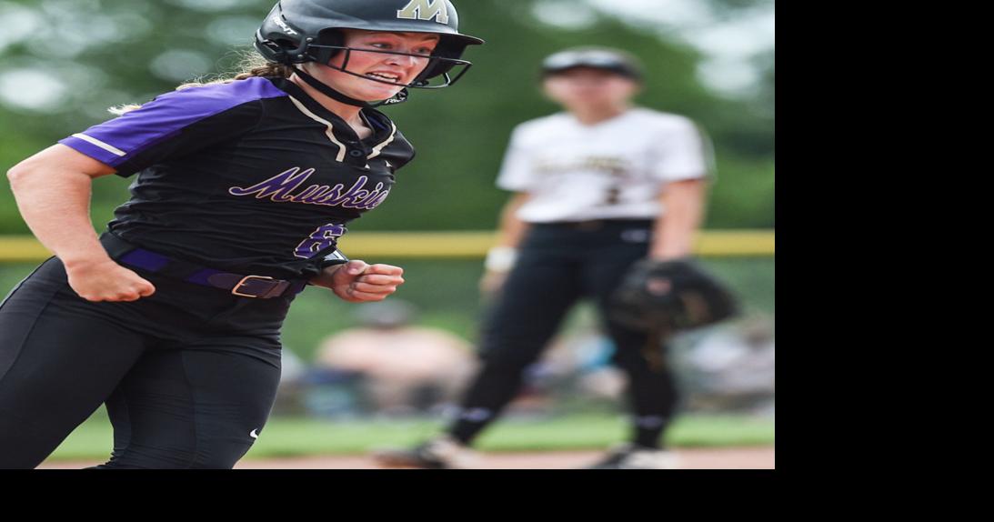 Moss, Sanders captain Quad-Cities all-star softball teams