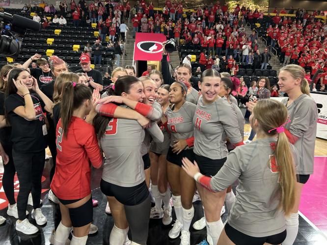 North Scott volleyball advances to state semifinals