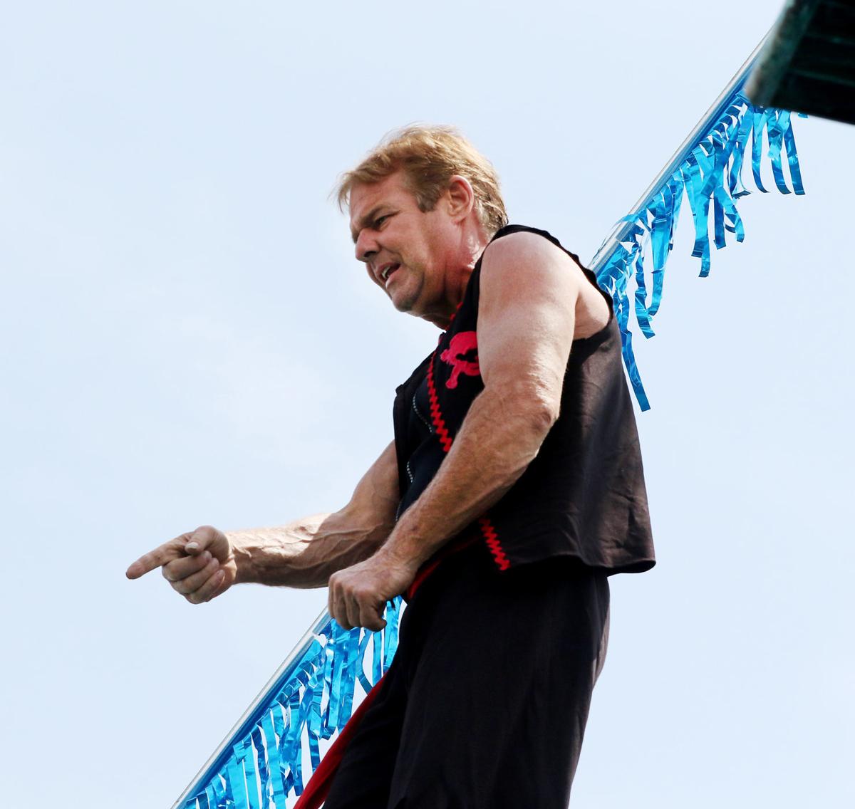 High profile: World high-diving champ at Mississippi Valley Fair