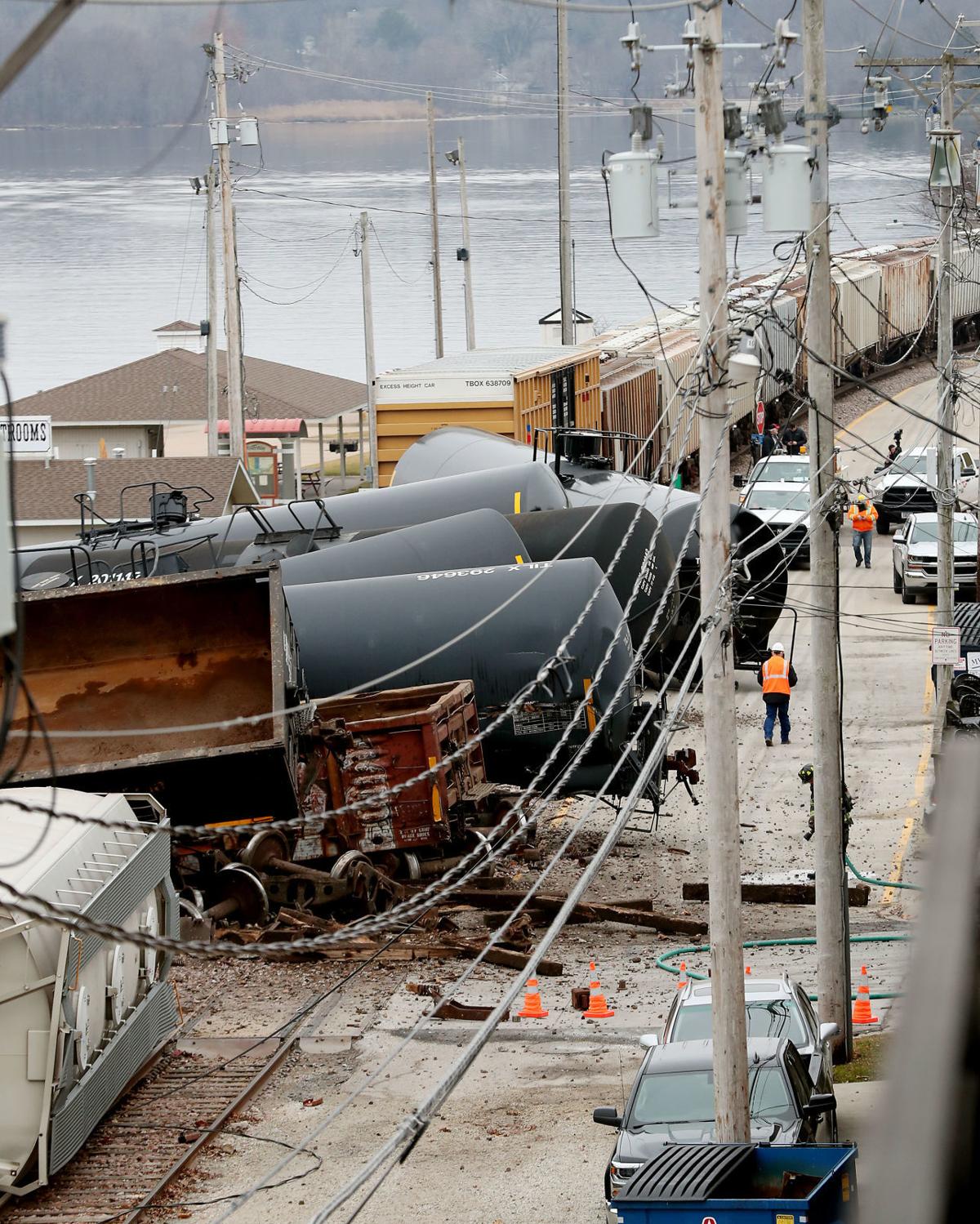 Canadian-Pacific train derailment stuns LeClaire residents, visitors