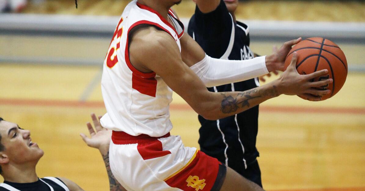 Rock Island win in State Farm opener; see basketball roundup
