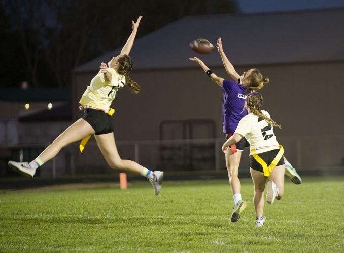 Leveling the playing field: MHS girls bring back Powder Puff flag football