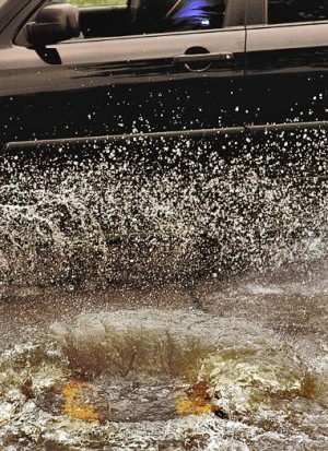 Rain keeps rivers above flood stage