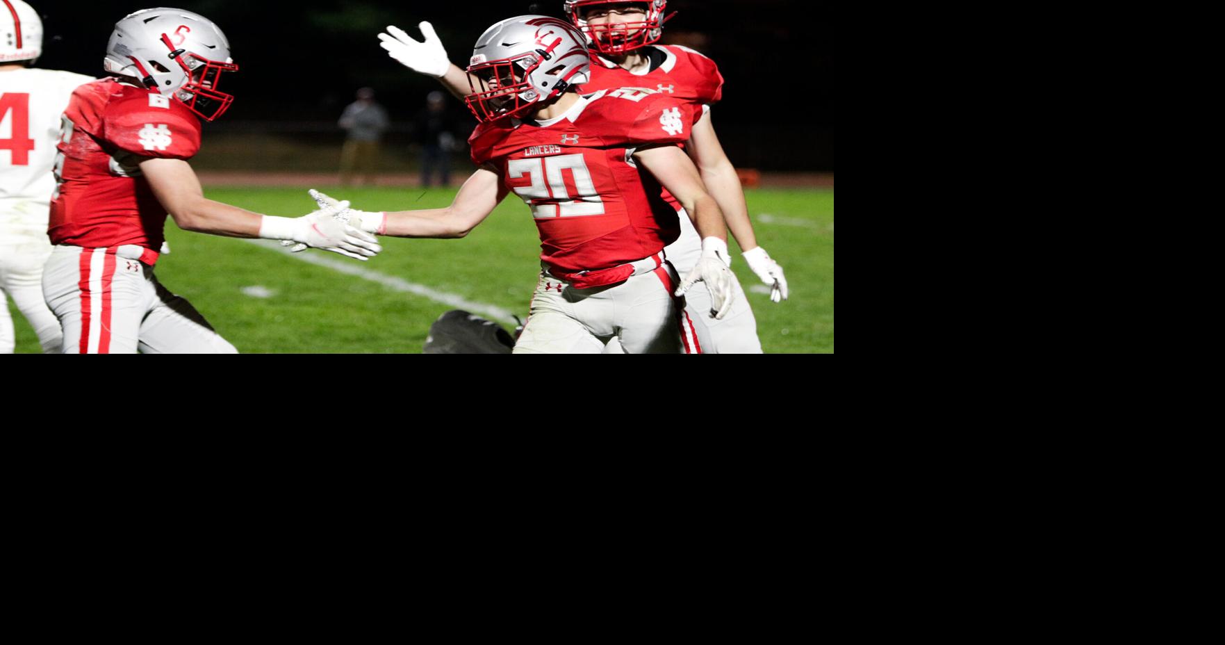 Football, wrestling programs work hand-in-hand at North Scott