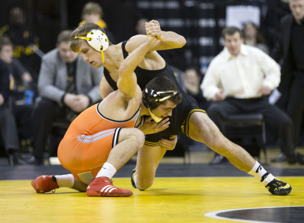 Grothus attempts to seize the moment