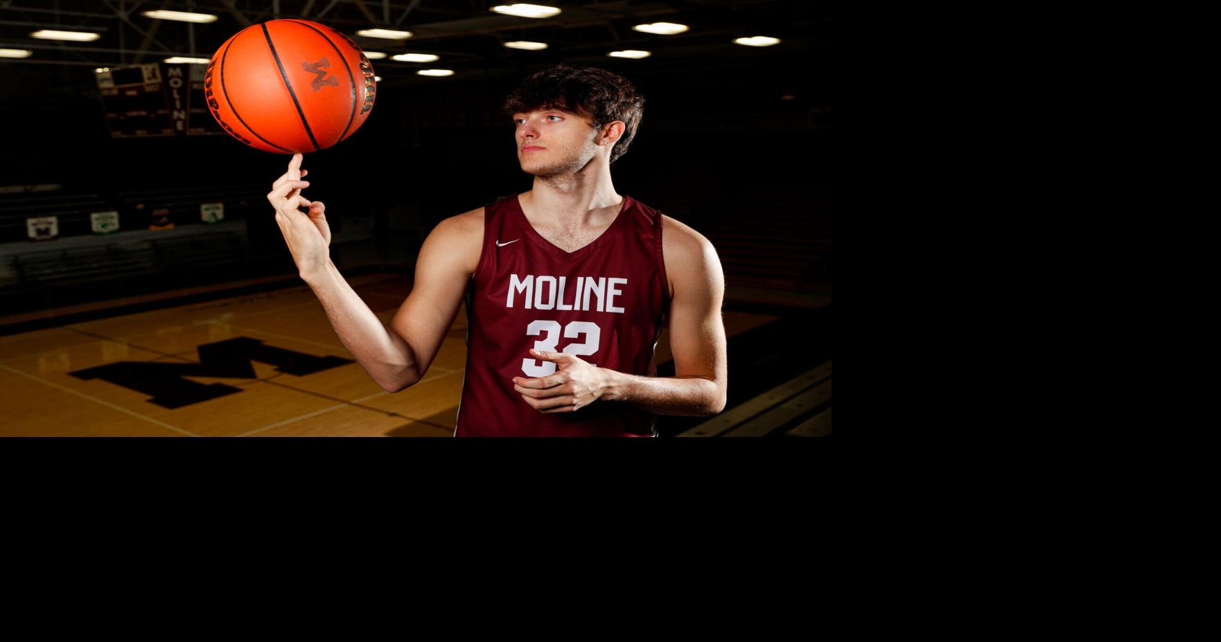 Illinois Pacesetter: Moline's Freeman has tools for 'unlimited' future