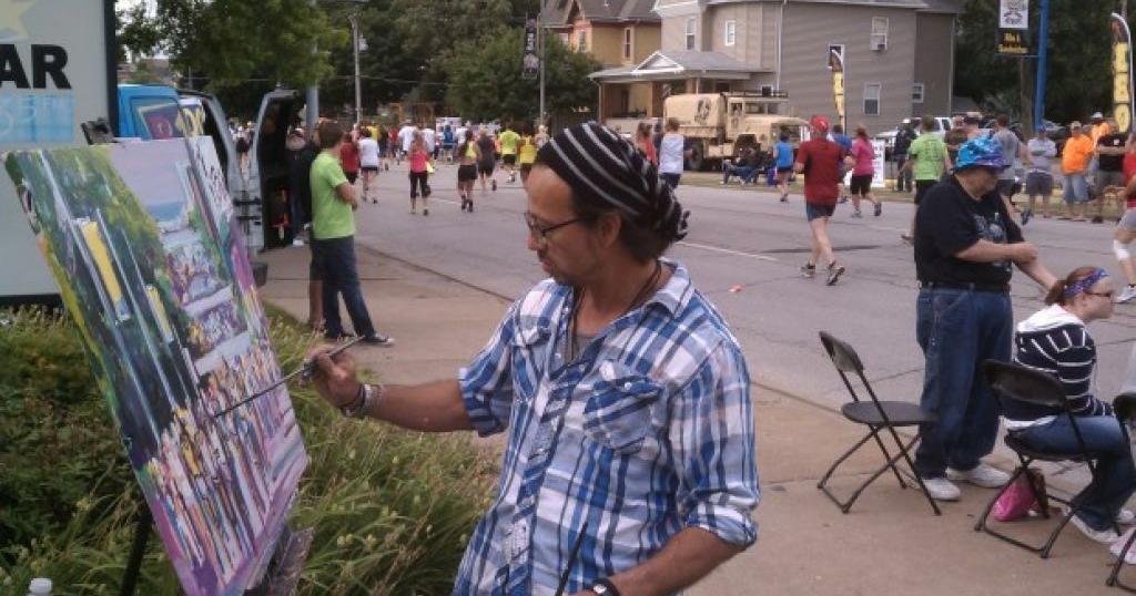 Arkansas artist captures Bix 7 on campus