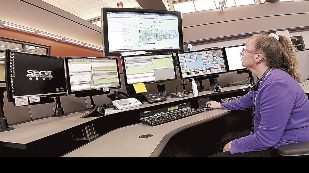 Dispatch center bugs being fixed, updates in works, board told | Local ...