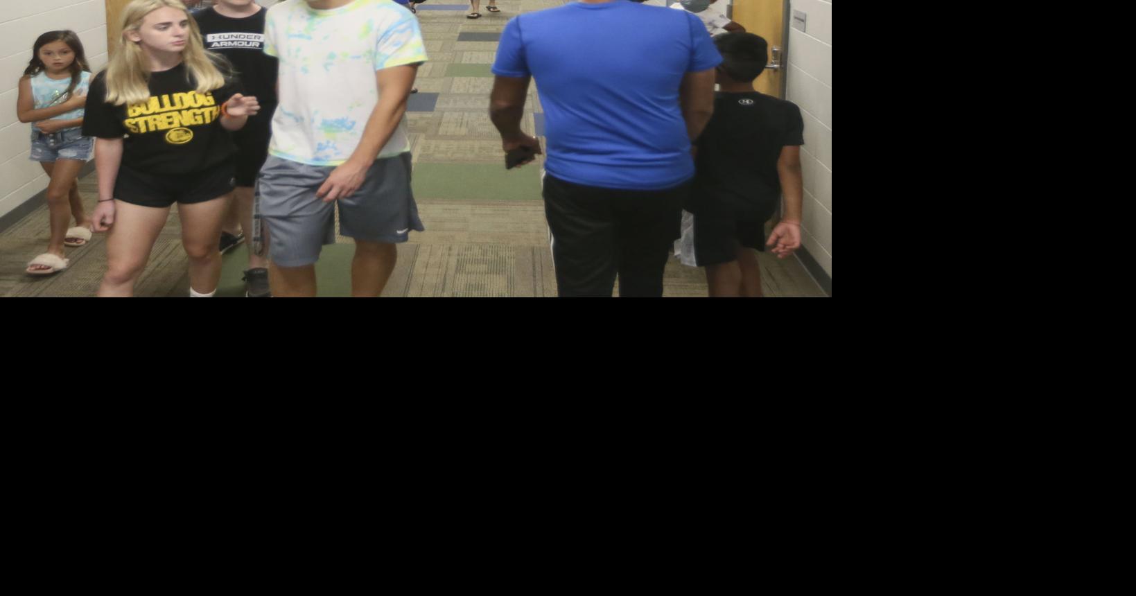 Forest Grove elementary school opens to students and families