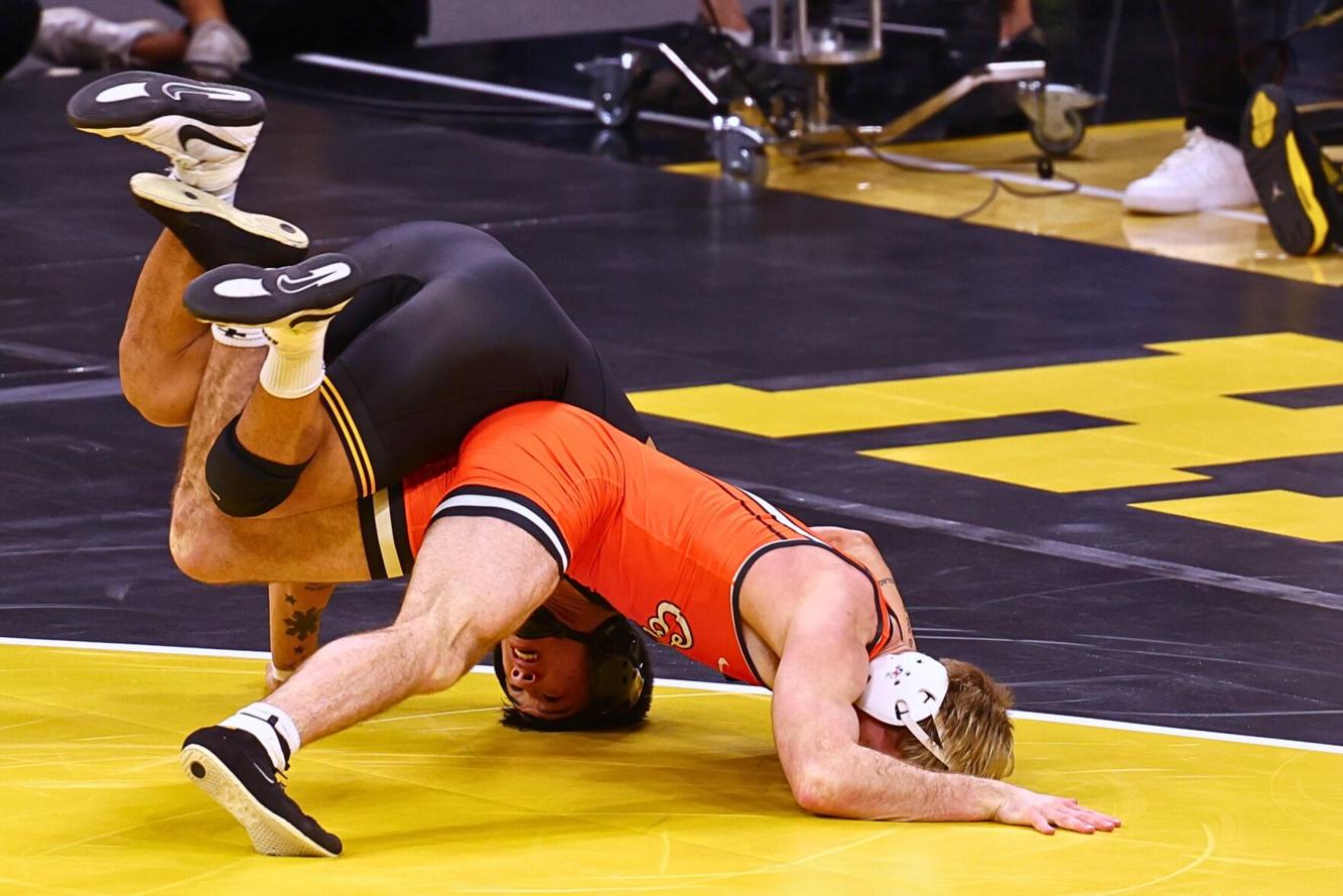 Angelo Ferrari’s upset powers Iowa win over Oklahoma State