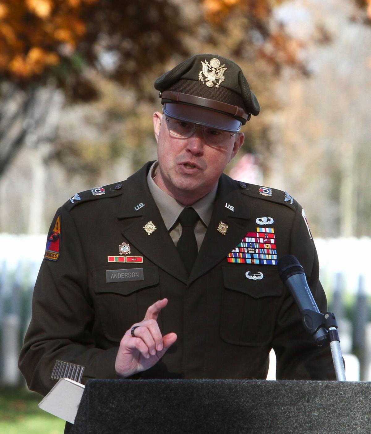 Durbin, Sorensen introduce bill on arsenal workloads