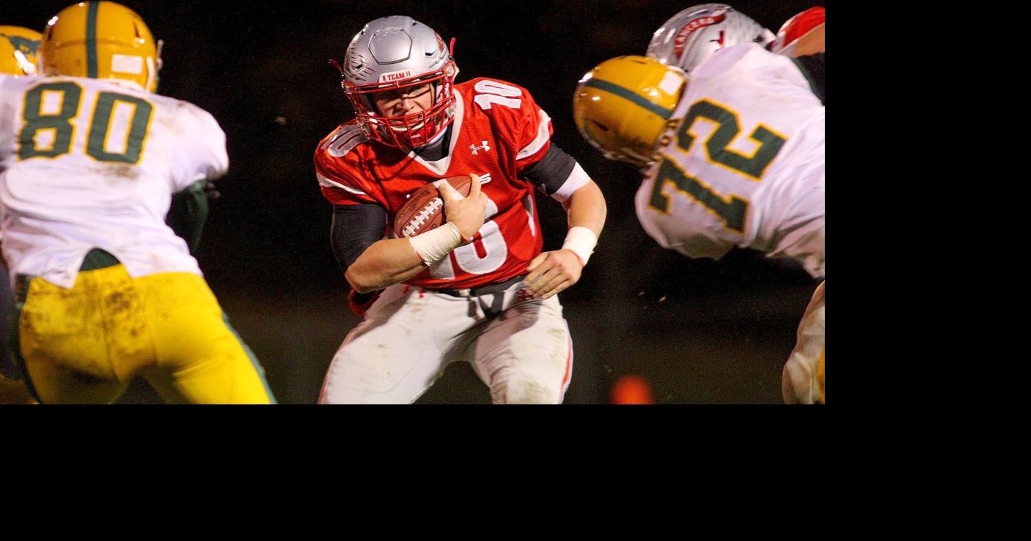 North Scott QB Kier Brown verbals to Division II national champs